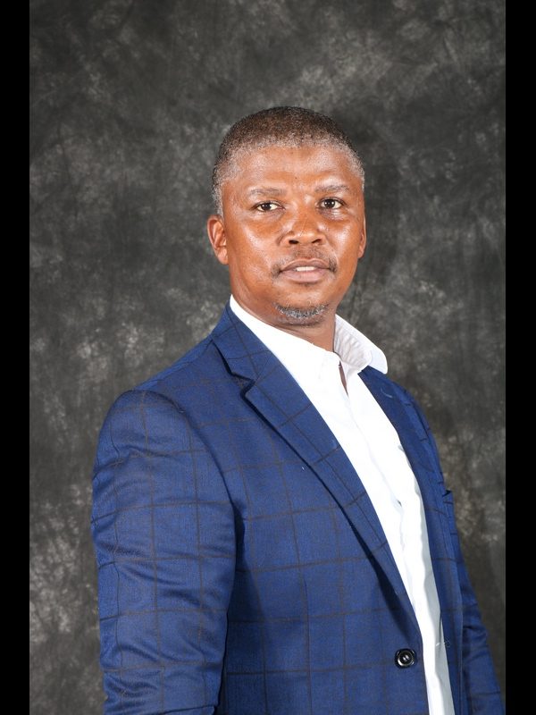 Thembani Buntu – Starquality